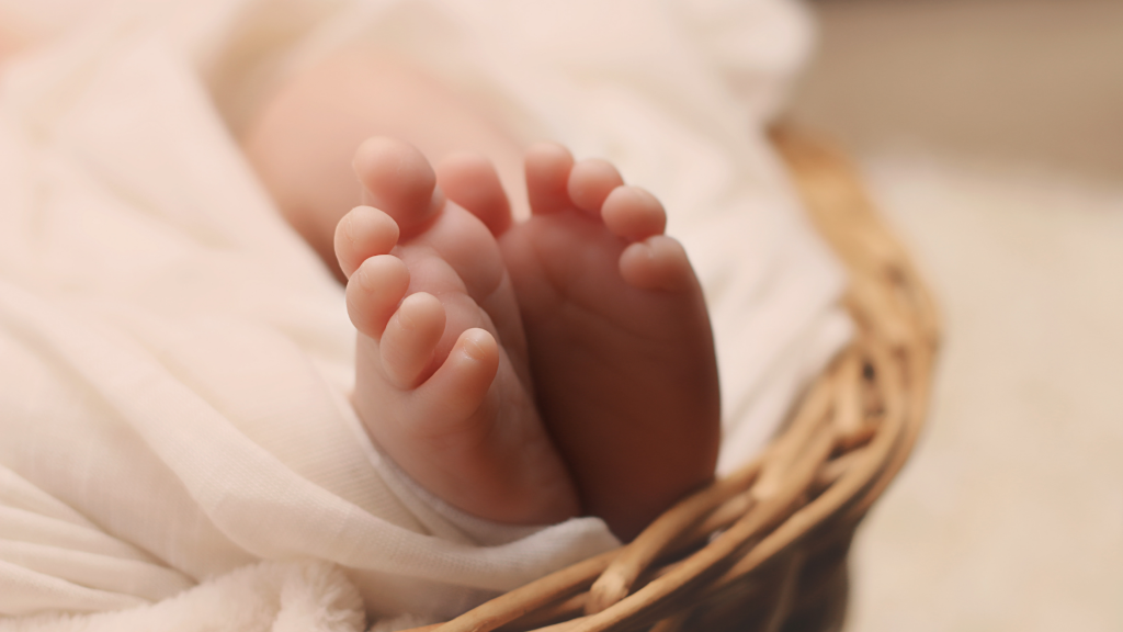 【育児短時間勤務7つのポイント】3歳未満の子を養育中の所定労働時間短縮措置について解説！ トーワ社会保険労務士・fp事務所